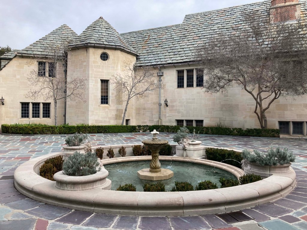 Greystone Manor – Camper Chronicles